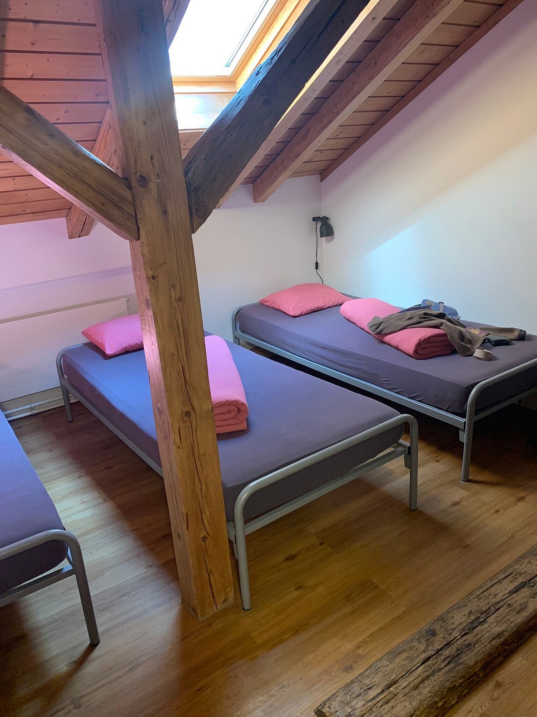 2 nights stay at Balmers Hostel - Balmers Hostel & Nightclub